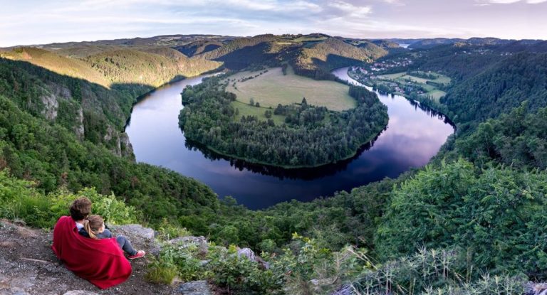La Vltava : une rivière incroyable et une belle destination nature ...