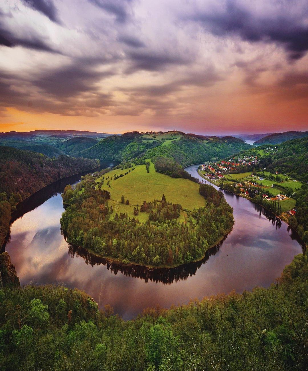La Vltava : une rivière incroyable et une belle destination nature ...