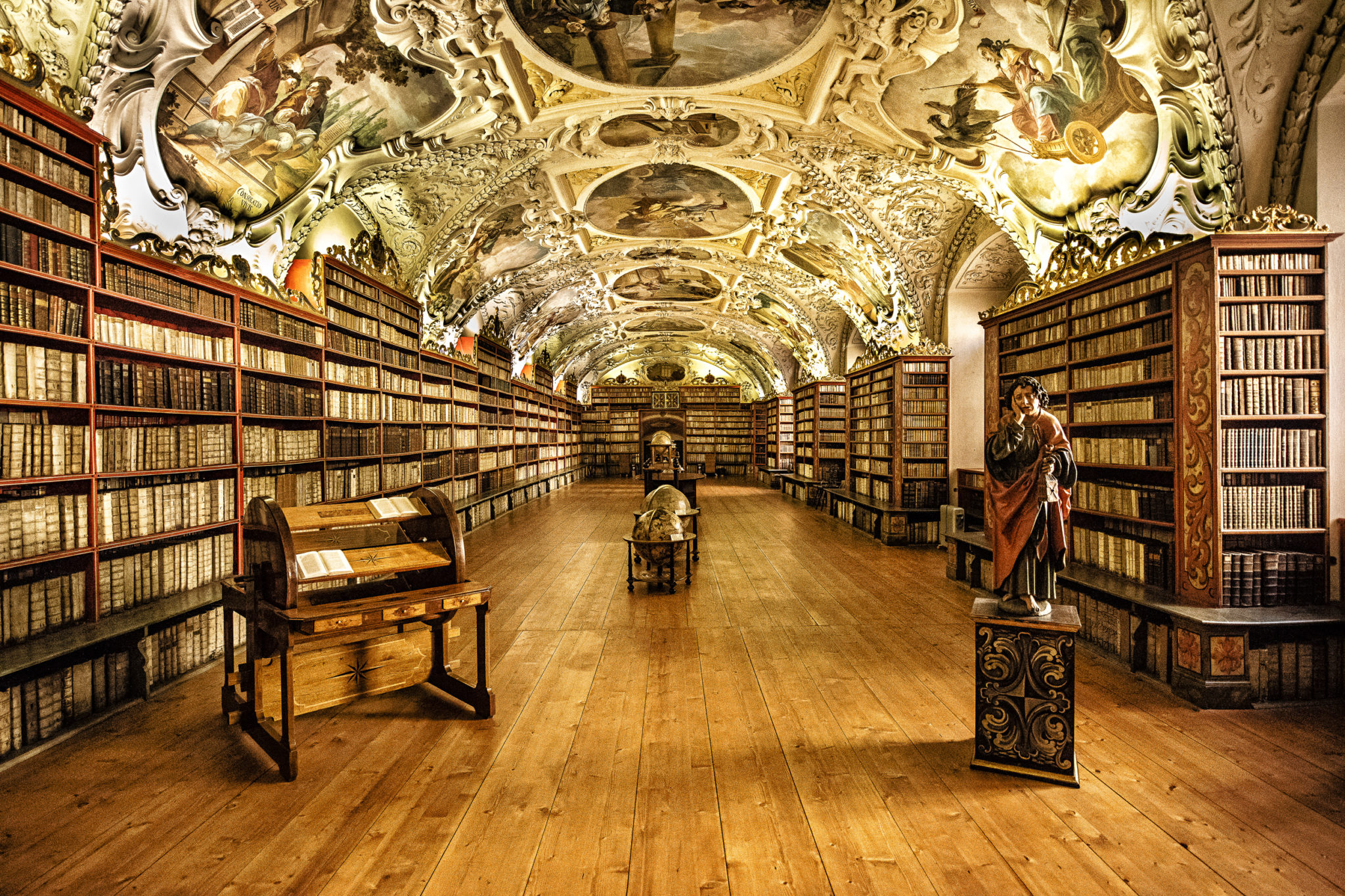 Comment visiter la superbe bibliothèque baroque de Prague ? | PRAGUE ...